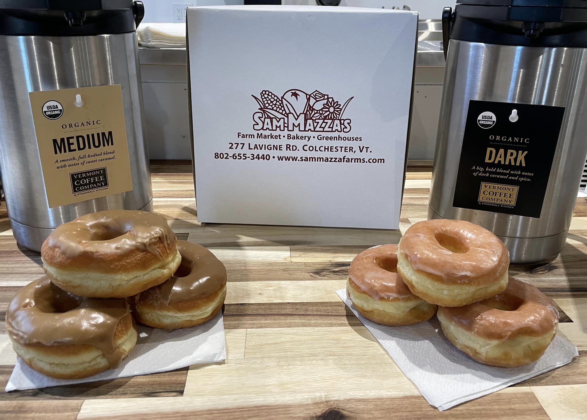 Café at Island Homemade Scoop Shop | Island Homemade Ice Cream